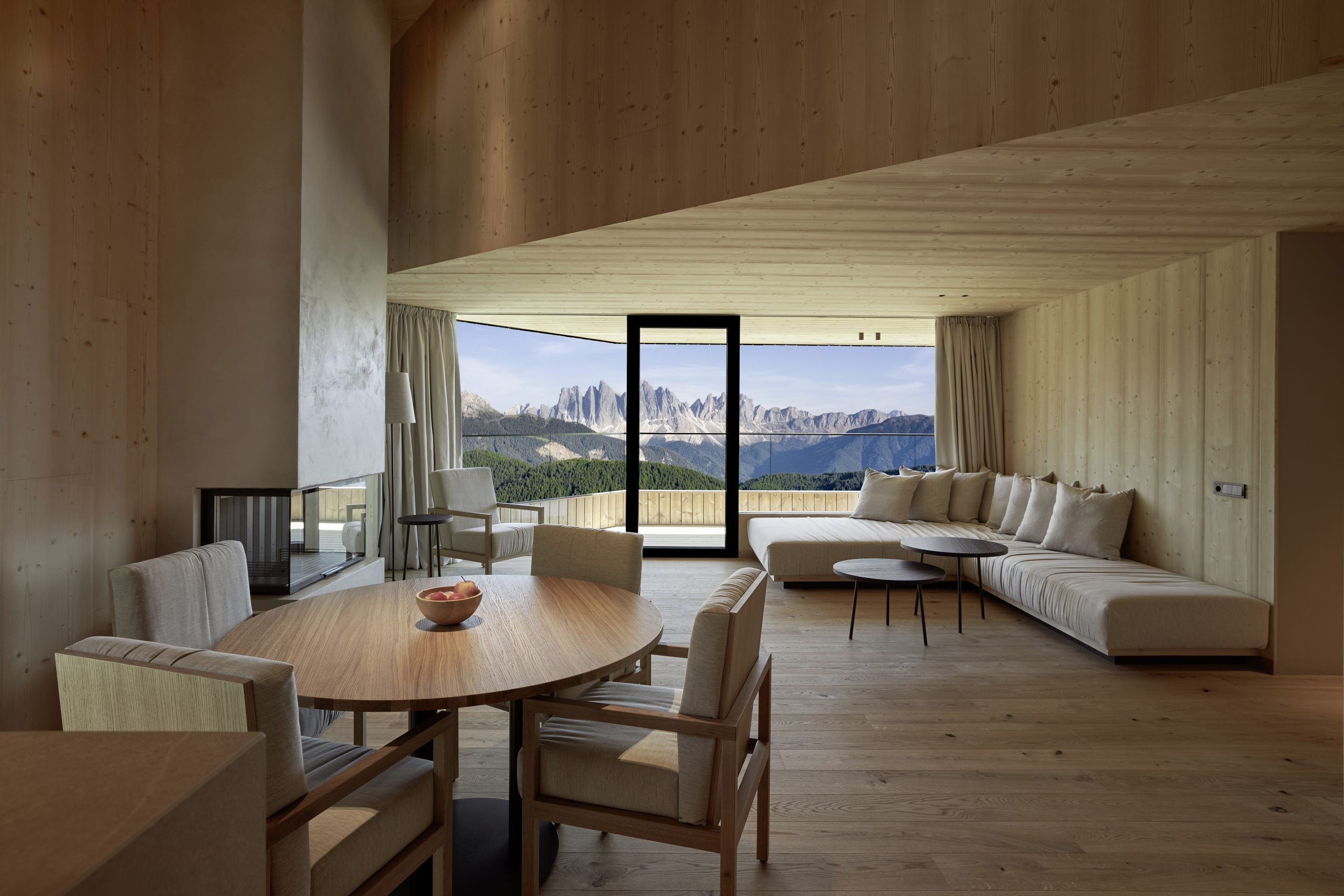 Wellnesshotel FORESTIS Dolomites: luxuriöses Hotel in Brixen, Dolomiten
