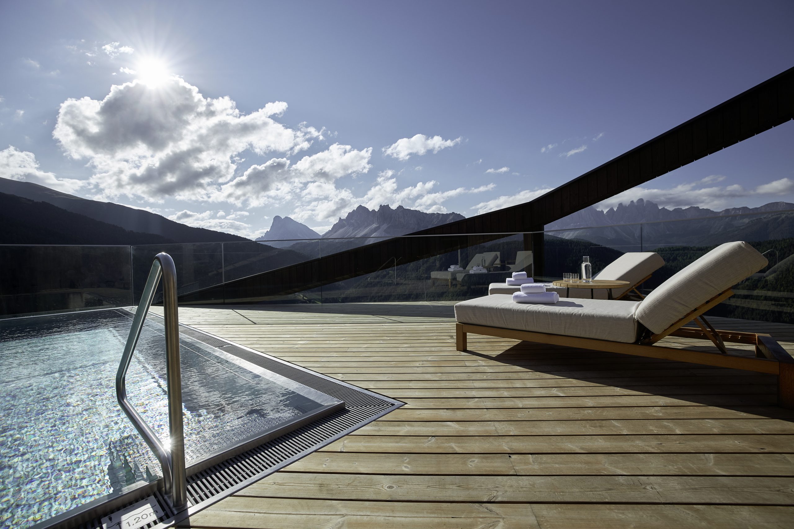 Wellnesshotel FORESTIS Dolomites: luxuriöses Hotel in Brixen, Dolomiten